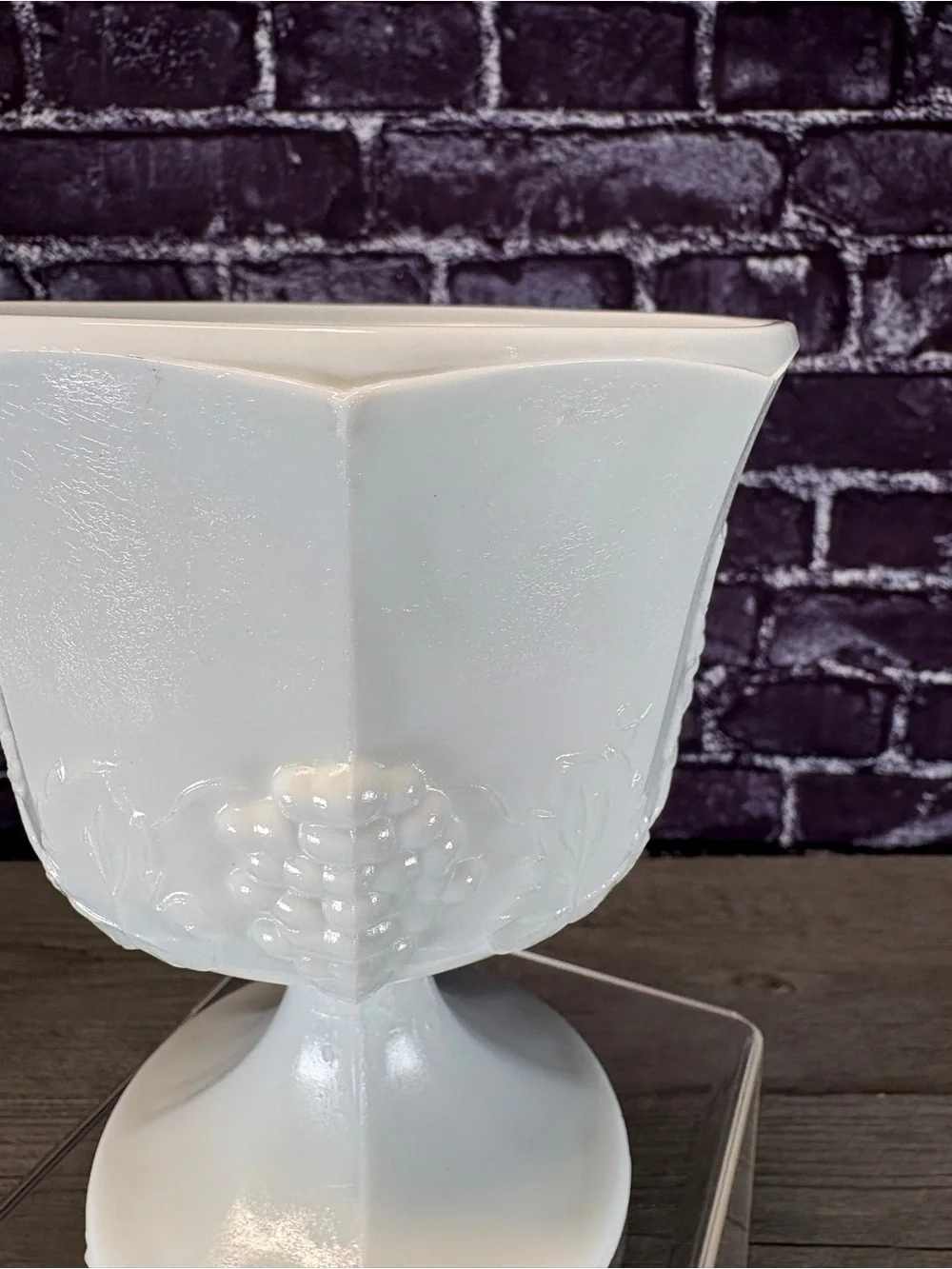 Indiana Glass | Accents | Vintage White Milk Glass Harvest Grape ...